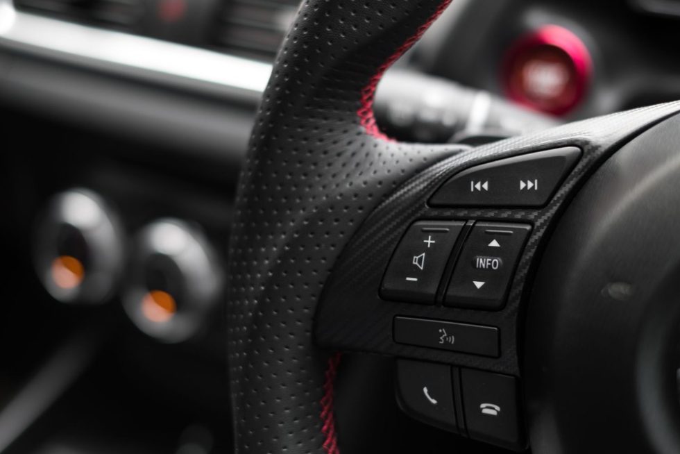 Are Steering Wheel Audio Control Essential For Your Car Stereo? - Auto ...
